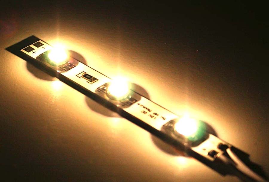 12V High-Power LED Modul – warmweiß – 10cm | leds24.com