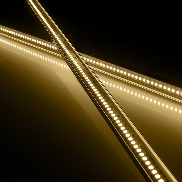 Moderne Terrassenbeleuchtung indirekt mit LED | leds24.com
